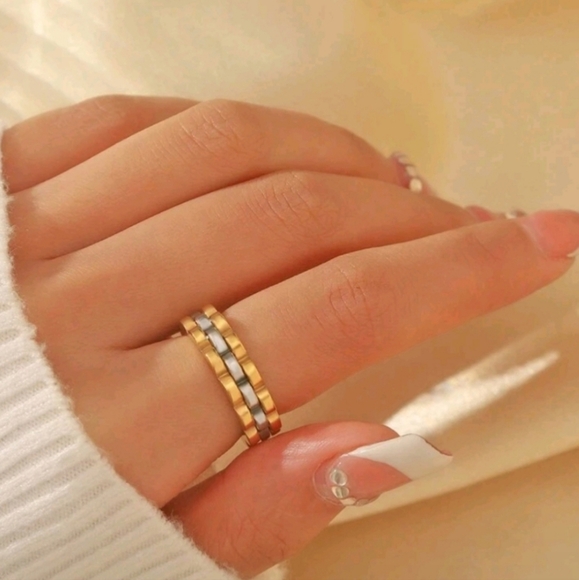 Jewelry | Elegant Gold And Silver Stacked Ring | Poshmark